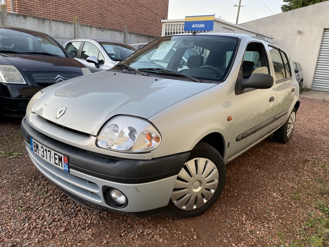 Renault Renault Clio - II 1.9 D RXE 5p